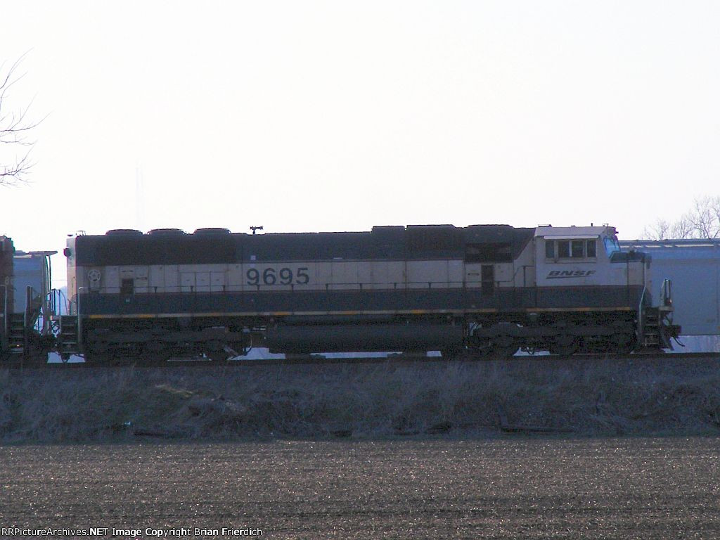 BNSF 9695